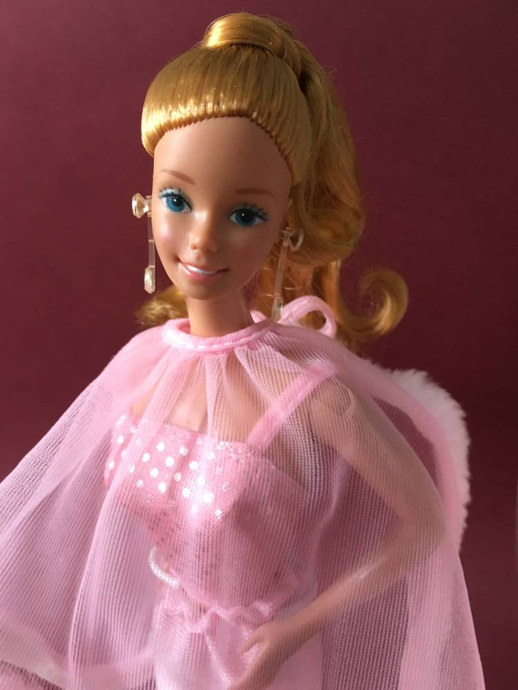 Vintage Barbie Doll Worth Money: Unlock Hidden Collector Riches