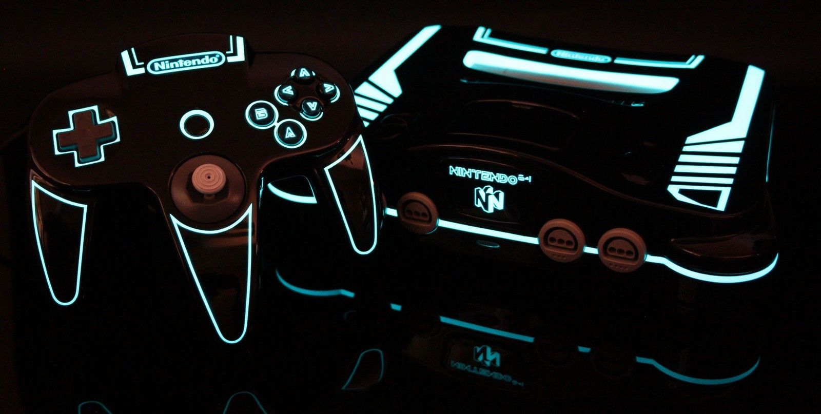 Work Of Art: 15 Lame Custom Nintendo Controllers (And 15 That Are Dope)