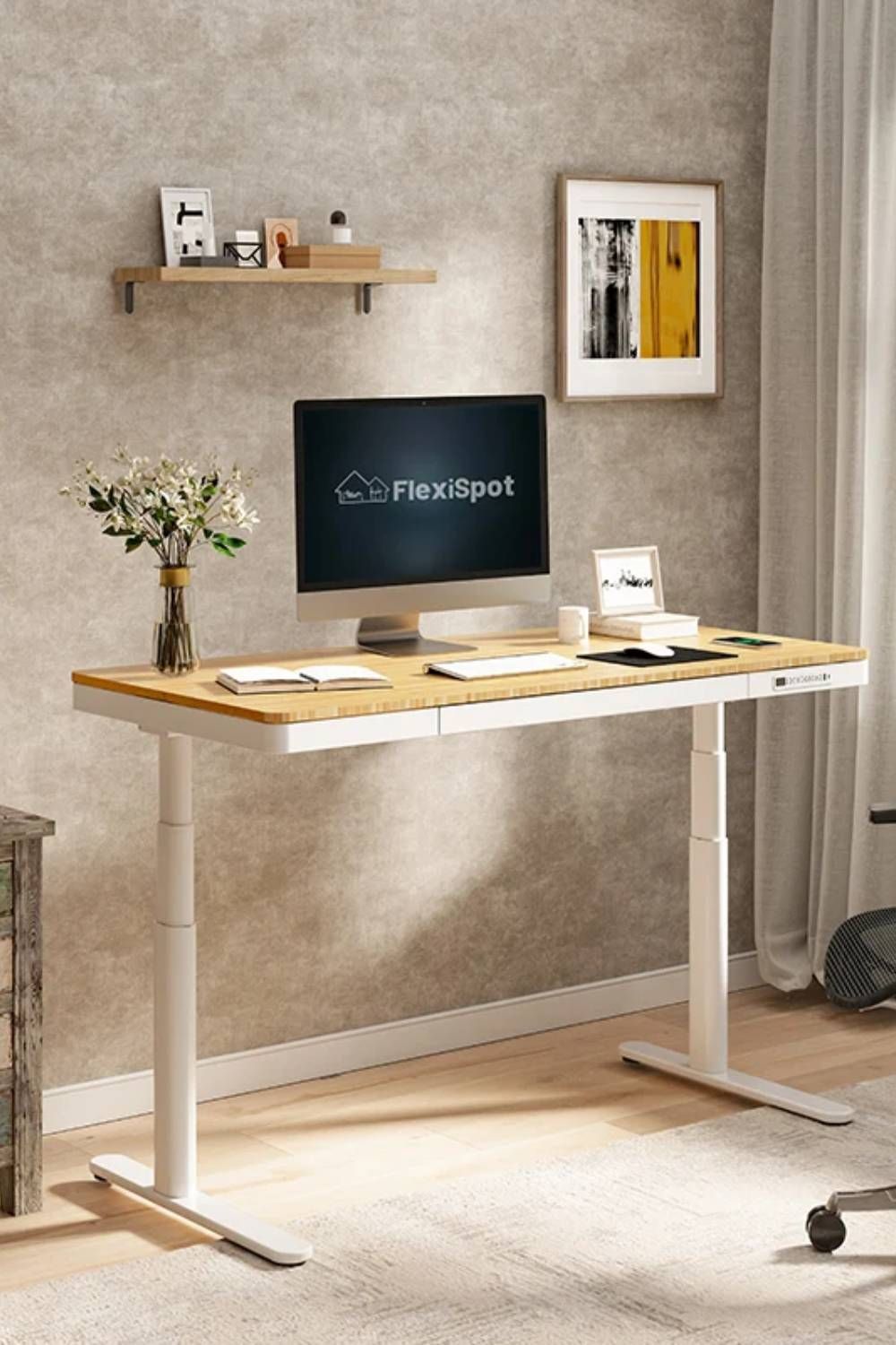 FlexiSpot Pro Q8 Gives Secretlab's Standing Desk A Run For It's Money